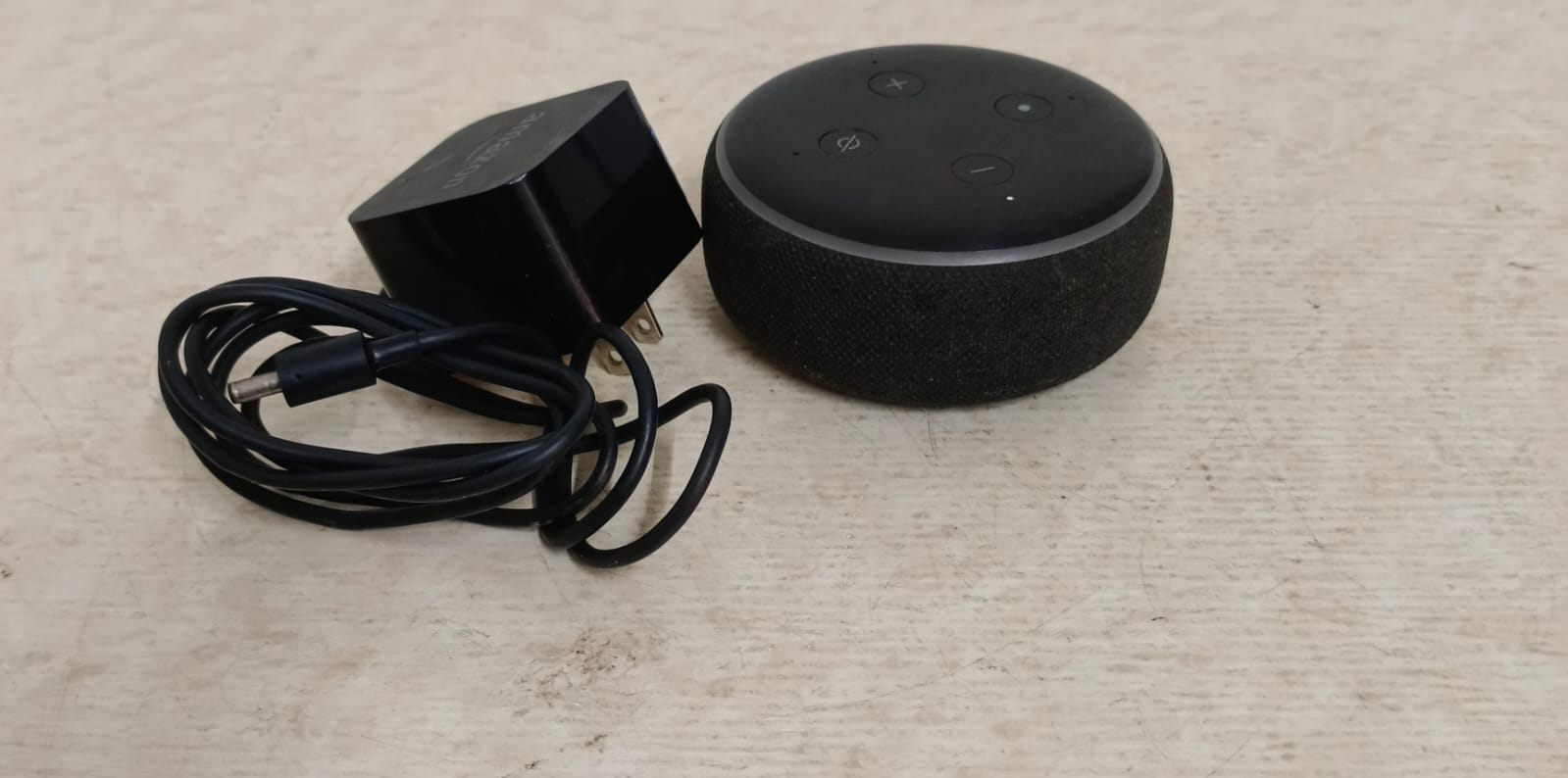 Bocina Alexa r-nz color negro con cargador, usado – Tienda Del Centro