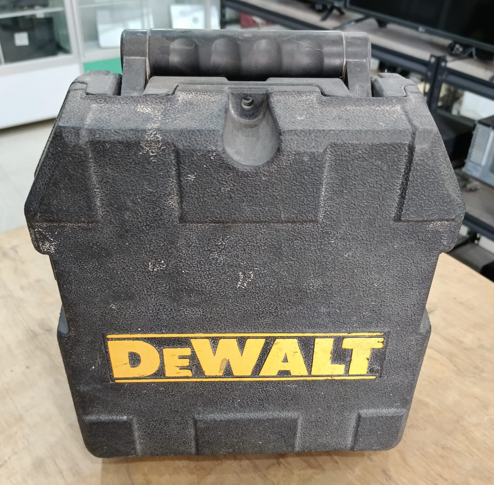 Nivel Laser Dewalt dw089 en ectuche, usado – Tienda Del Centro
